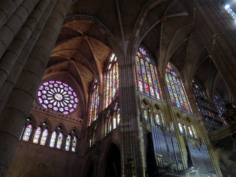 The Architectural Wonder: the Cathedral of León – camino times two